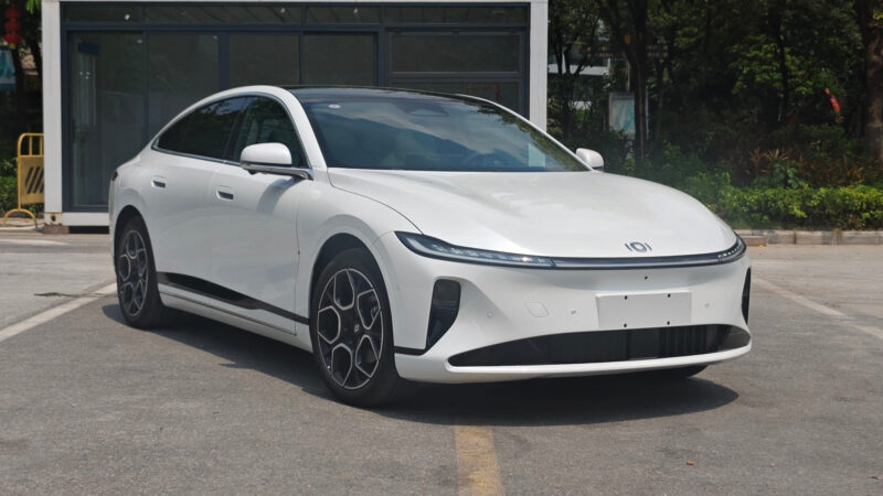 2026 Changan Nevo A07 стоит от 1,7 млн рублей