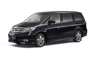 Внешний тюнинг на Honda Elysion