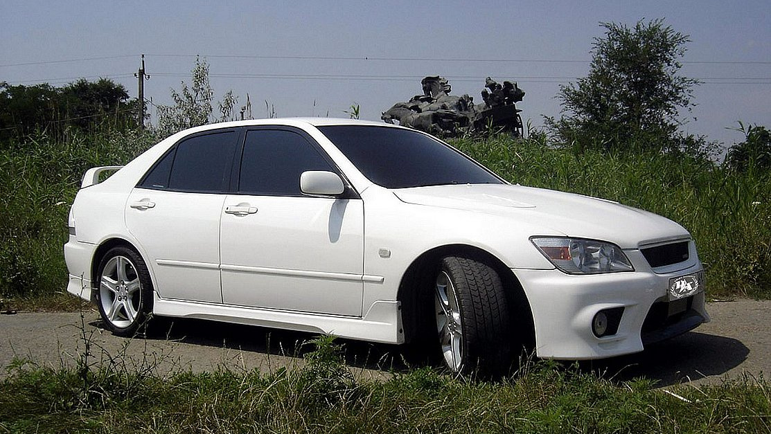 Пороги - Обвес TRD на Toyota Altezza is200