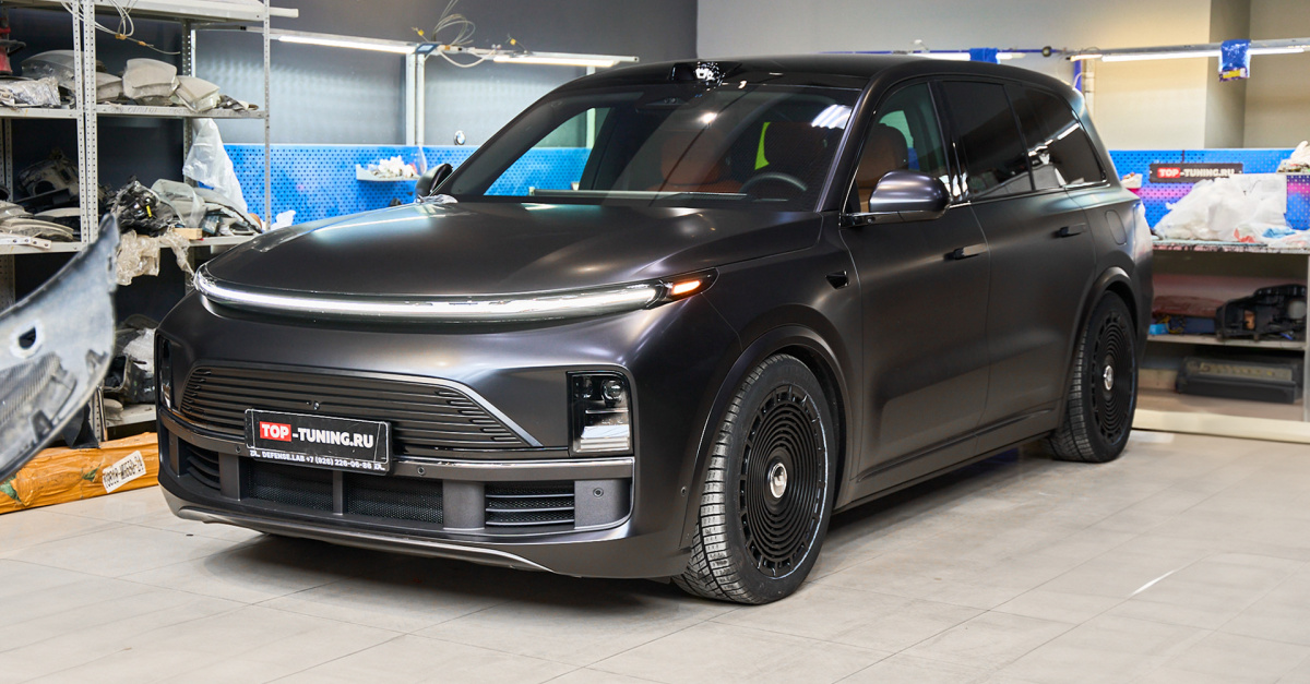 Дооснащение LiXiang L9 новыми опциями и тюнинг молдингами под ключ в ...